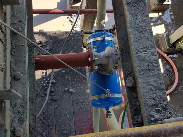 Installation of declogging system on ore chute - STANDARD INDUSTRIE - EN